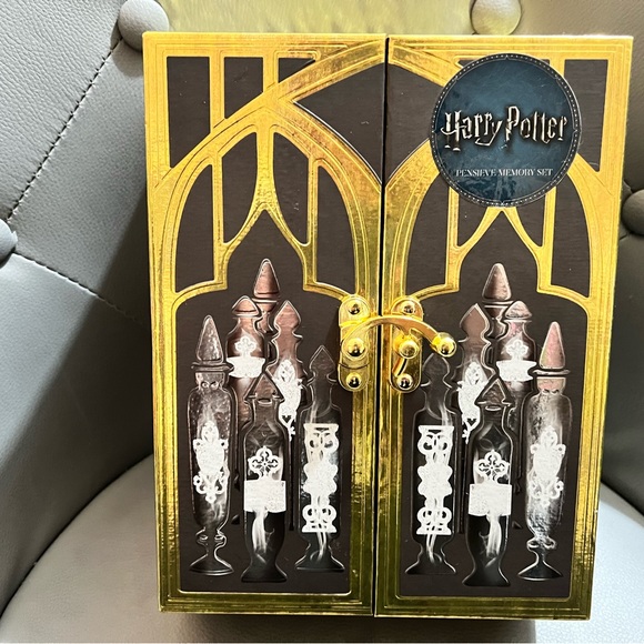 Warner Bros. | Other | Harry Potter Exclusive Warner Bros ...